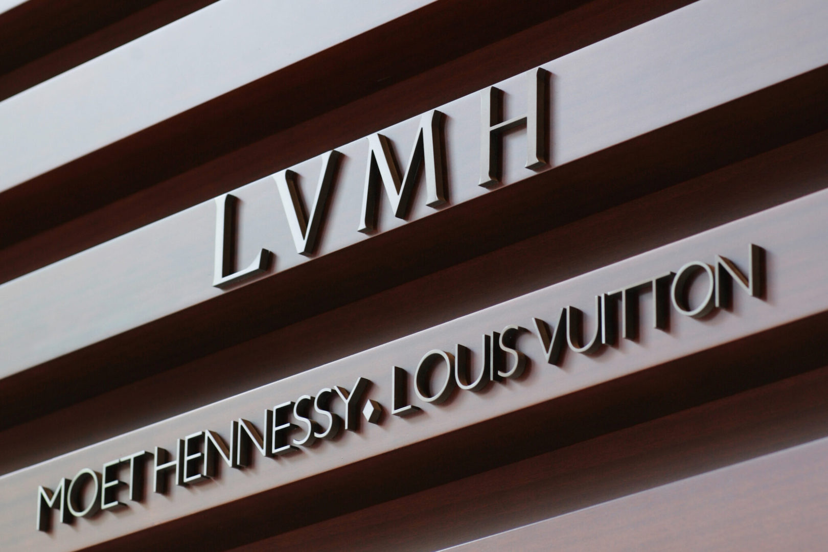 Lvmh: leader mondiale dei prodotti di lusso con oltre 75 Maison